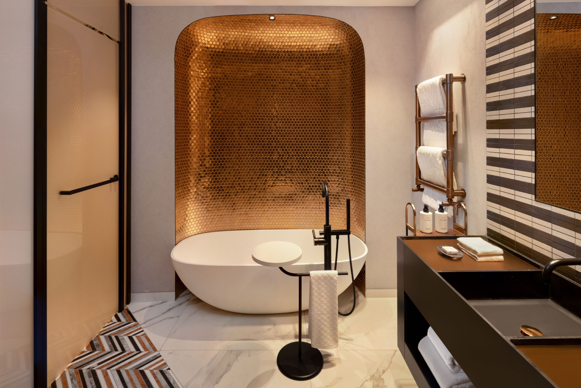 Marriott Luxury Collection Hotel Paragraph Freedom Square Tbilisi - Stilles